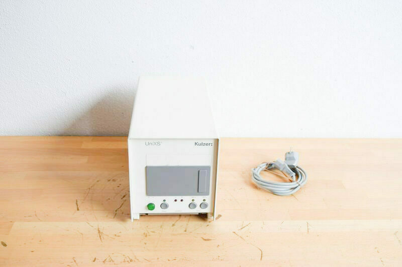 Heraeus Kulzer Uni XS Lichthärtegerät gebraucht - blaudental