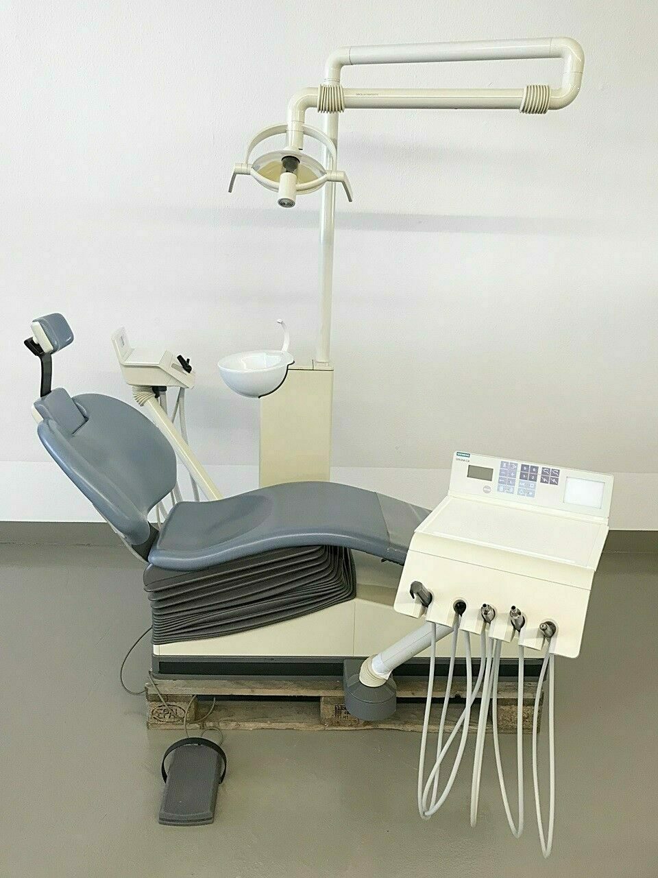 Sirona C4 Behandlungseinheit Trockenabsaugung Zahnarztstuhl - blaudental