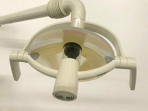 Sirona C2+ Plus Behandlungseinheit Zahnarztstuhl Trockenabsaugung