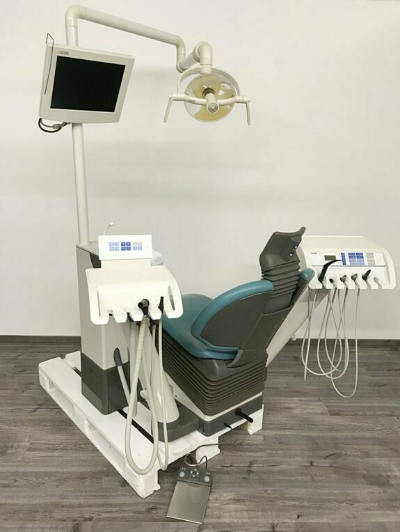 Sirona C2+ Plus Behandlungseinheit Zahnarztstuhl Trockenabsaugung