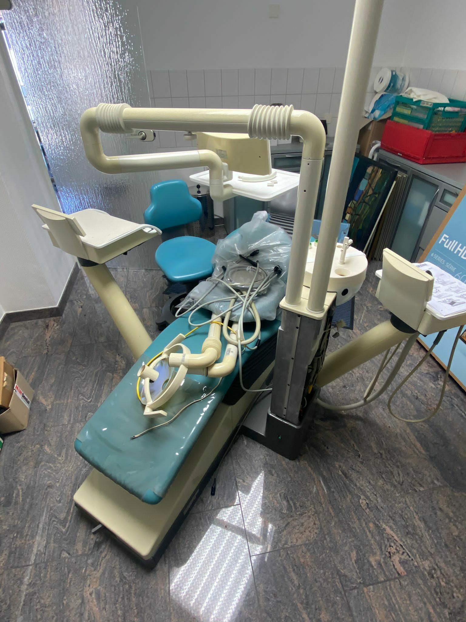 SIRONA C2 BEHANDLUNGSEINHEIT - blaudental