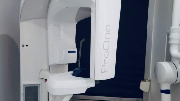 Planmeca ProOne Digitales OPG Panorama Röntgengerät - blaudental